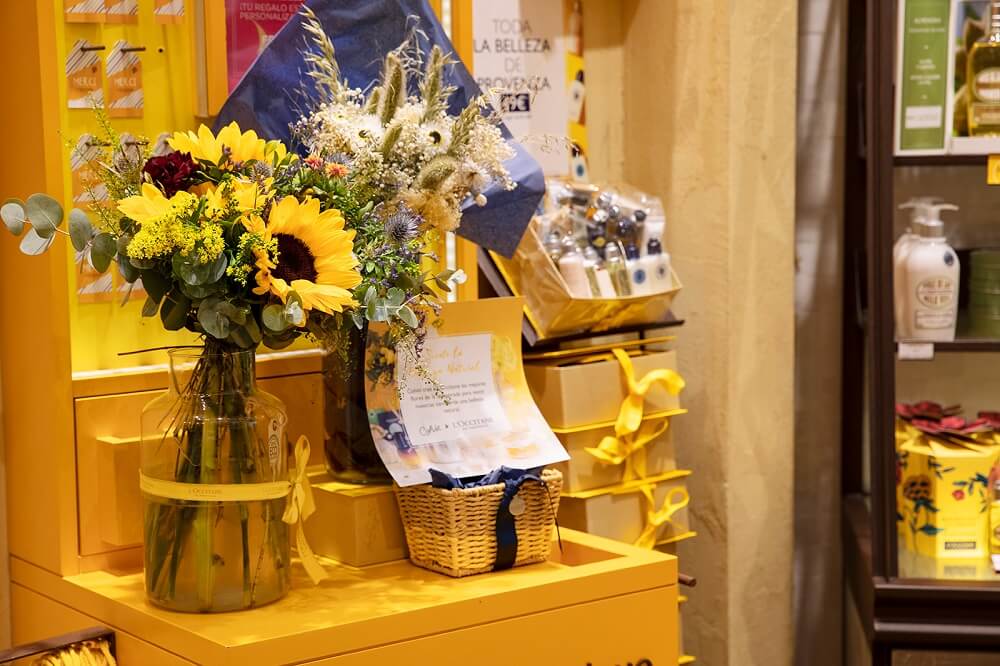 Chup, chup. Colaboración a la vista - L’Occitane | Colvin Blog