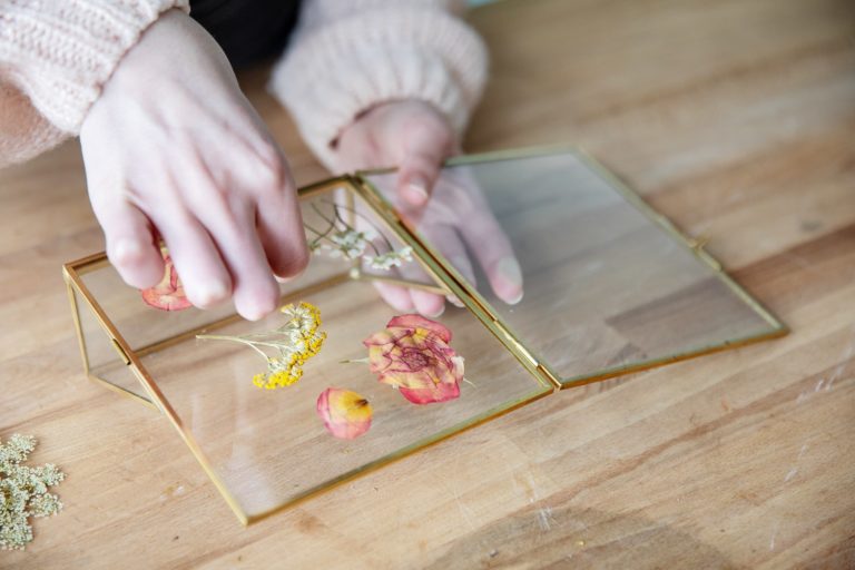 Prensar flores: aprende a hacerlo paso a paso | Blog Colvin